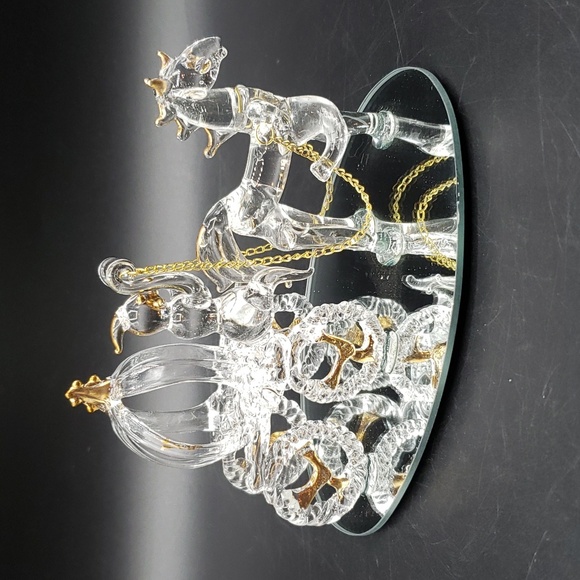 Accents | Hand Spun Glass Carriage Figurine | Poshmark